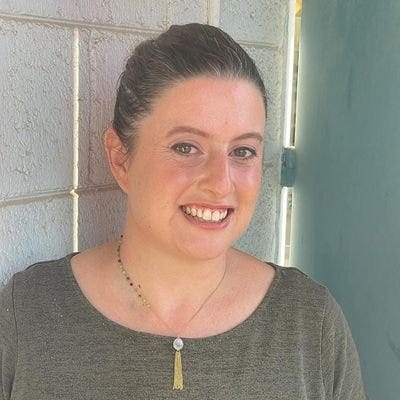 Yael Brygel – Medium