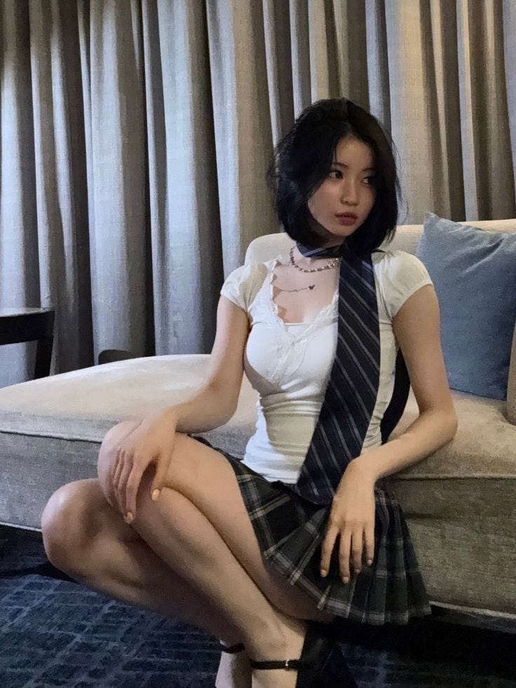 luna, ★ – Medium