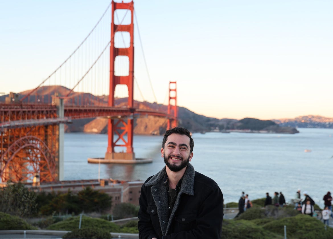 Jonathan Elisha – Medium