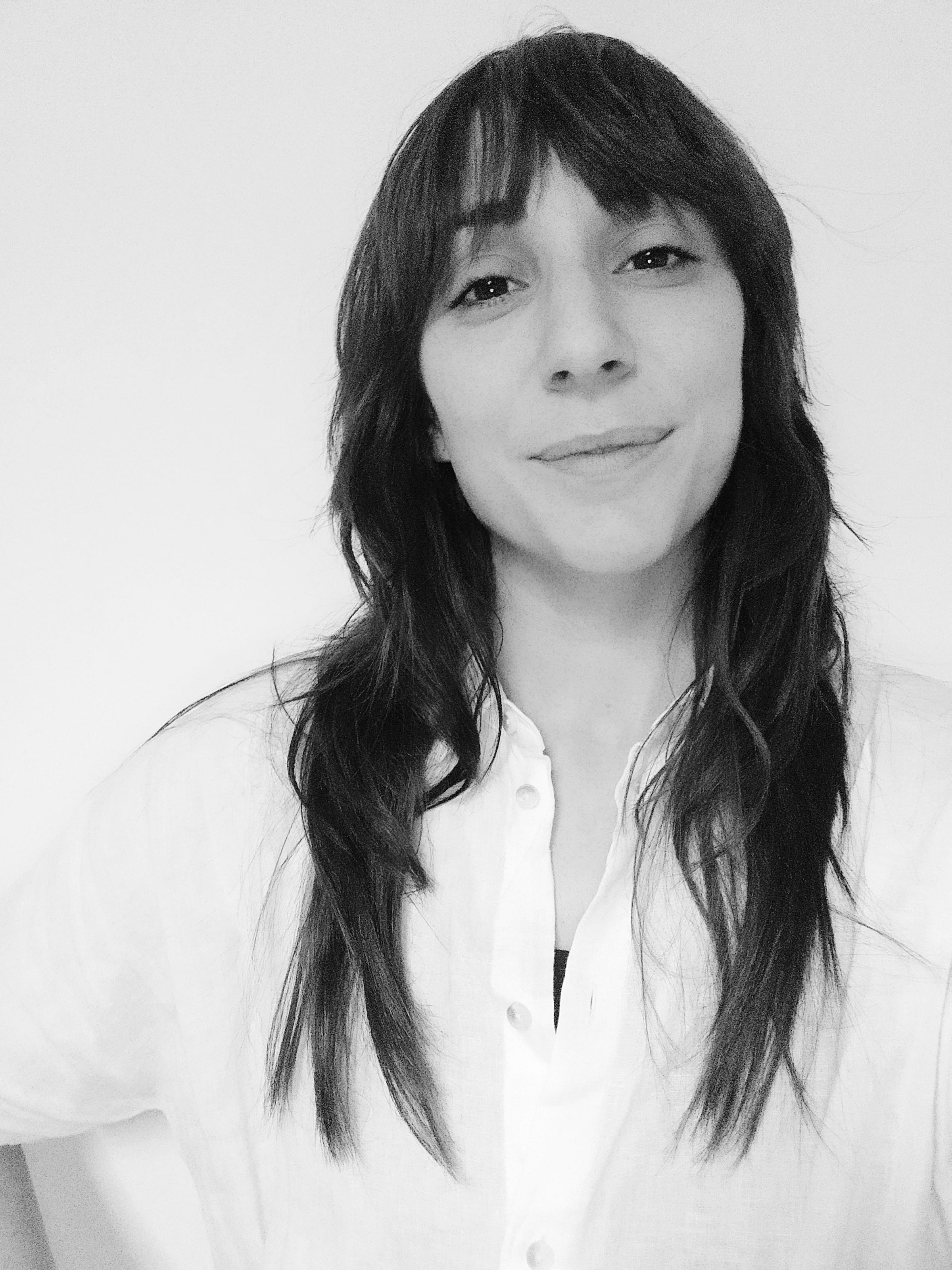 Elisabet Alcázar – Medium