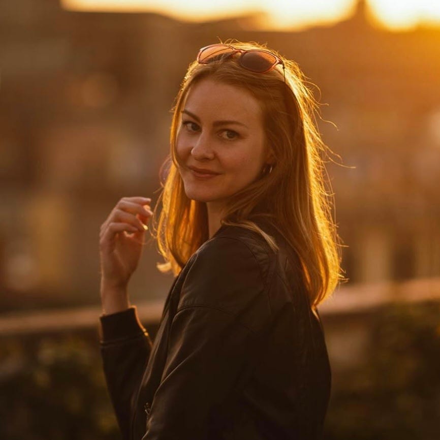 Michèle Dekker – Medium