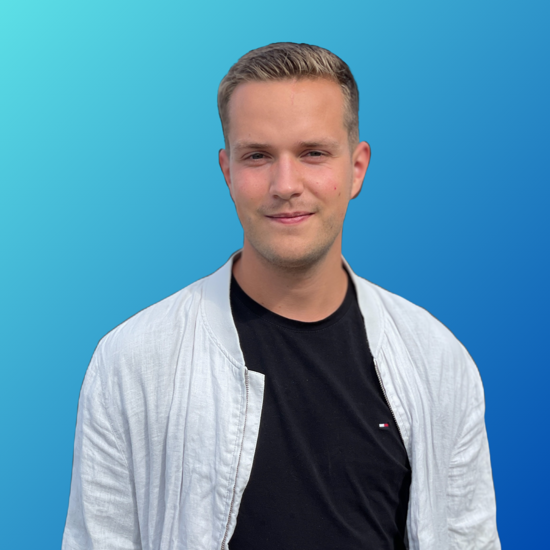 Alex Heckmann – Medium