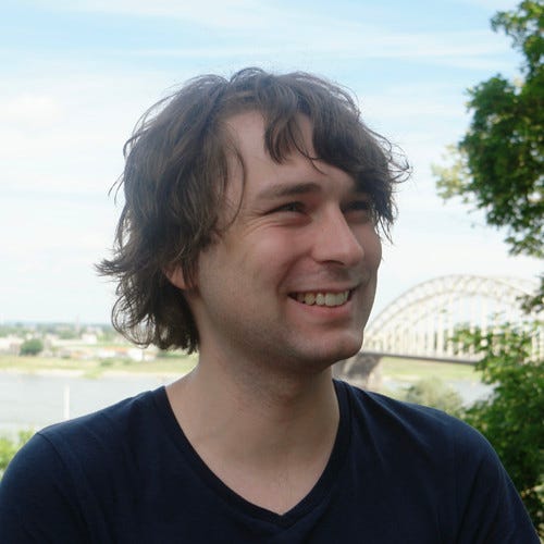 Luc Nies – Medium