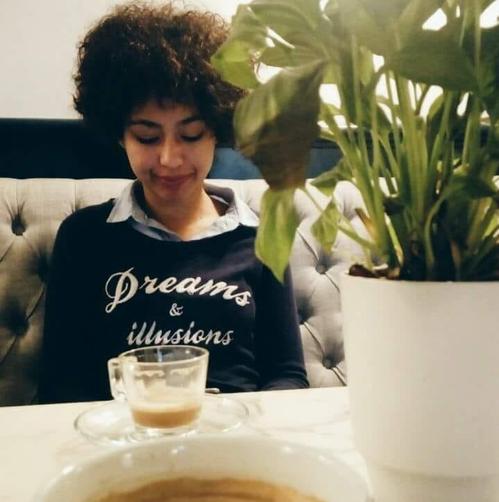 Sara Hammouzou – Medium
