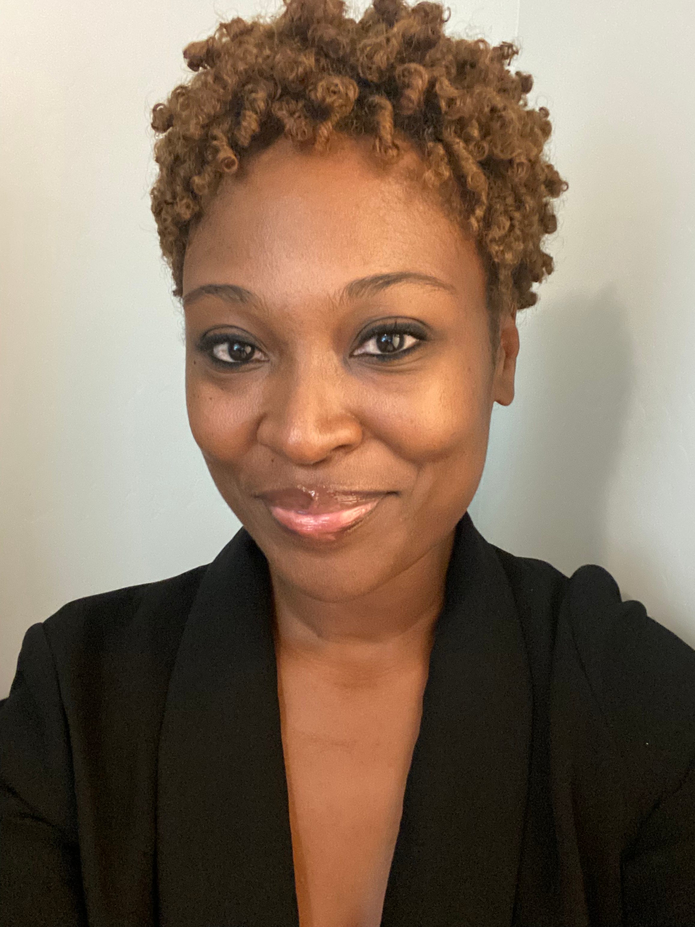 Krystal Thompson – Medium