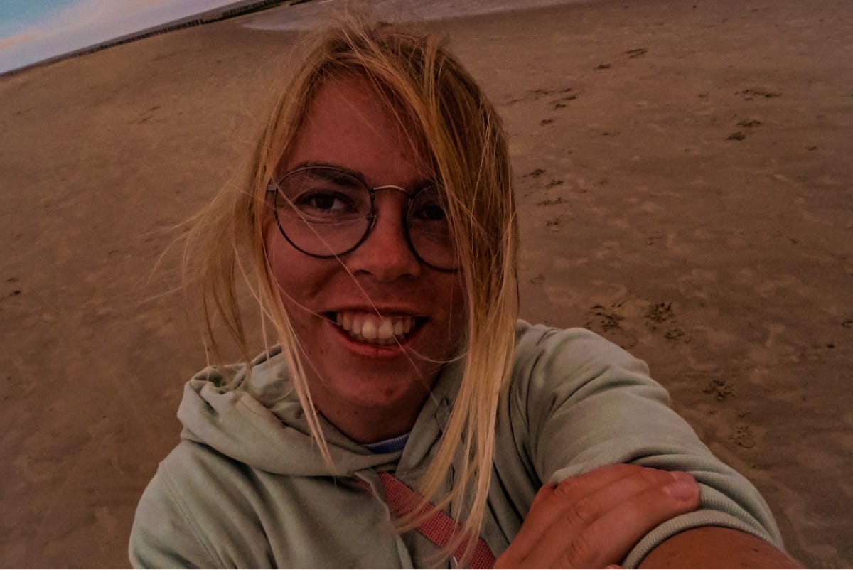 Laura – Medium