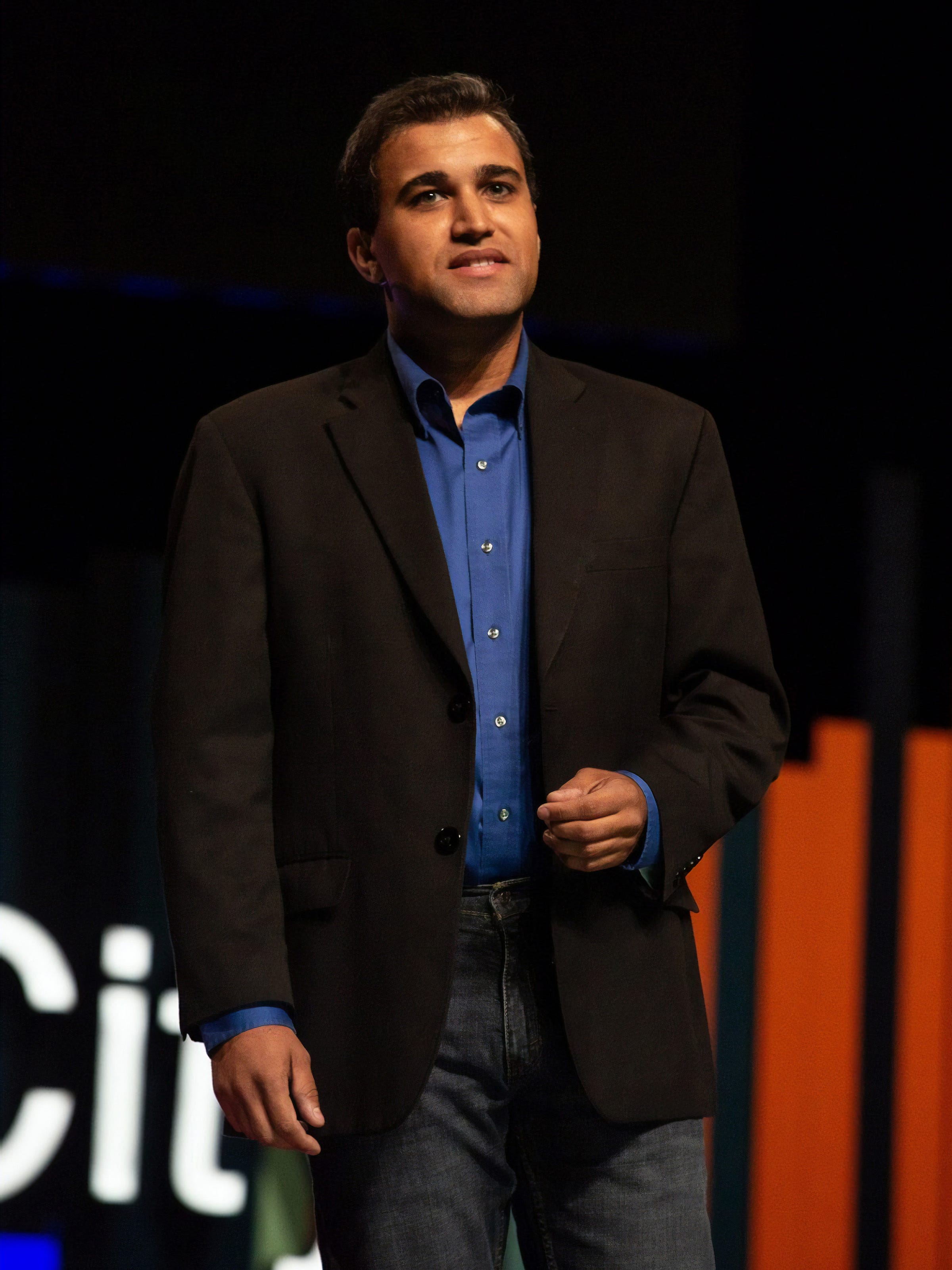Collin Williams – Medium