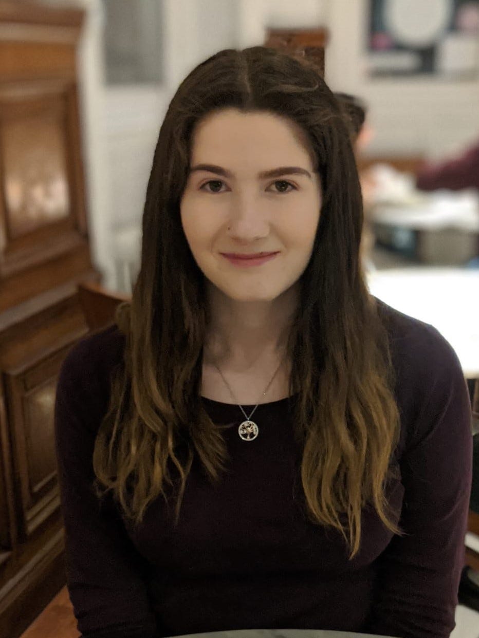 Madeleine Clarke – Medium