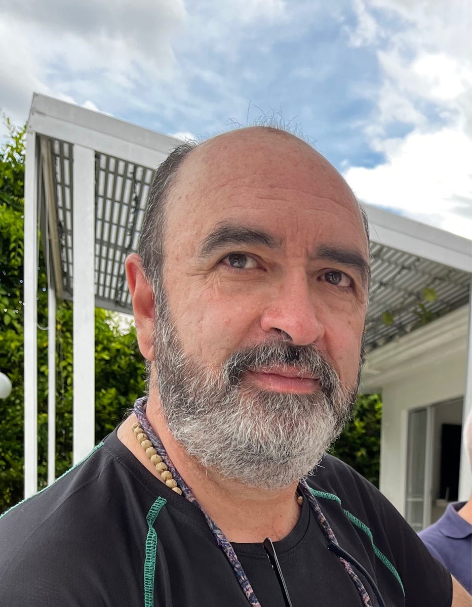 About – VICTOR HUGO ANGEL OCHOA – Medium