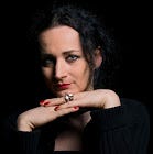 Alexandra Groza – Medium