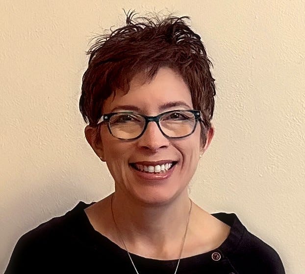 Maria Midkiff – Medium