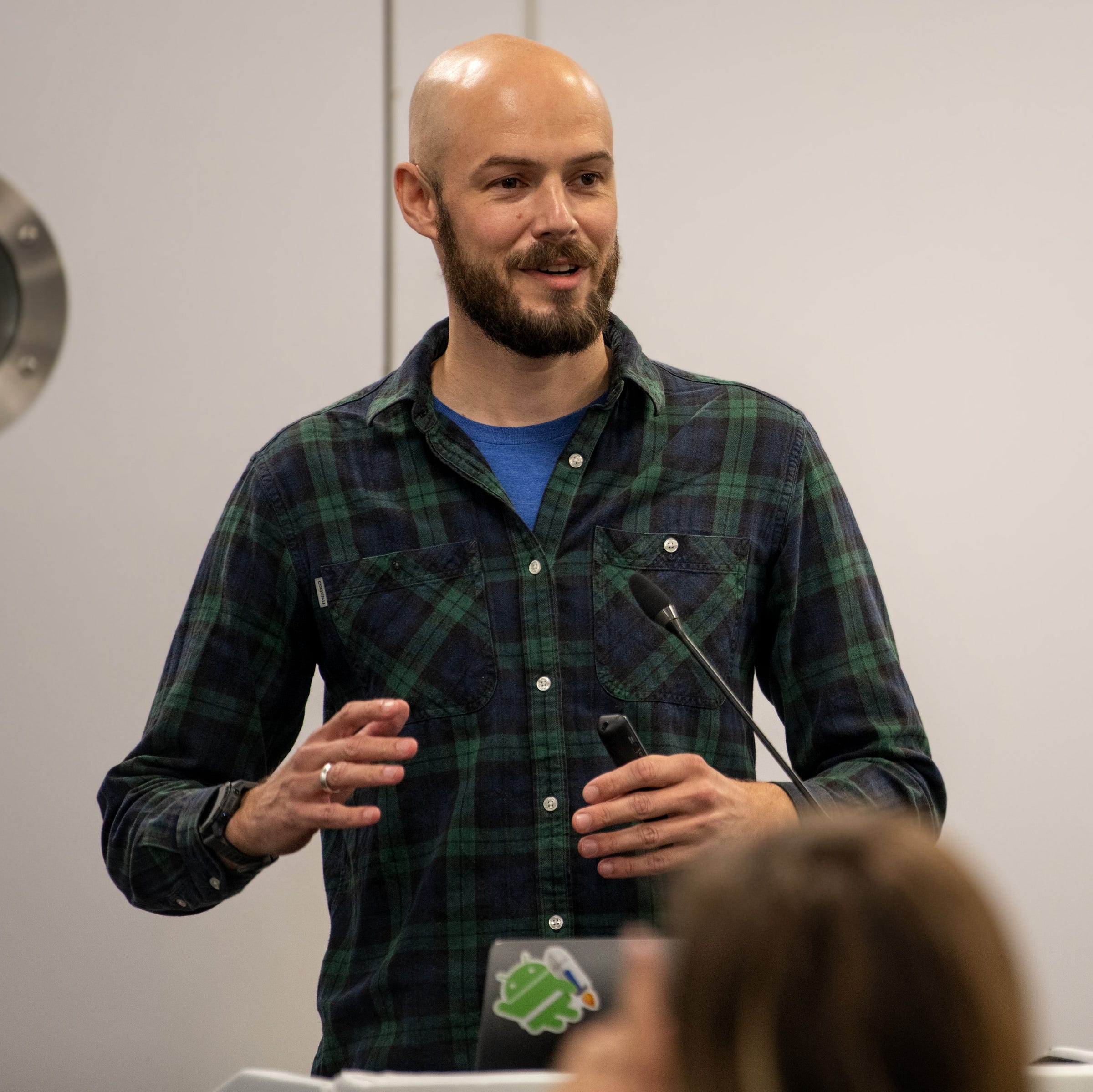 Ben Weiss – Medium
