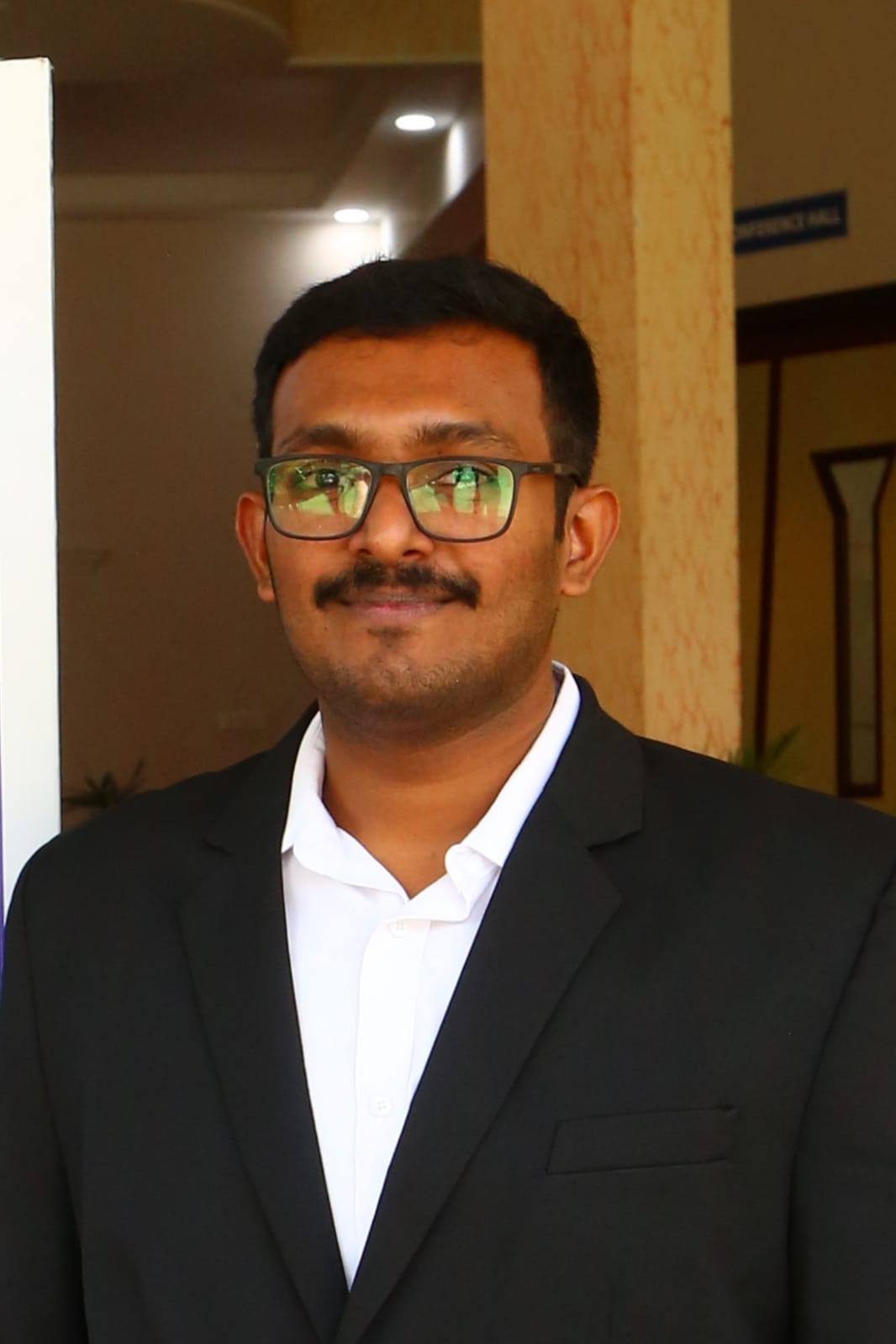 Albin Paul – Medium