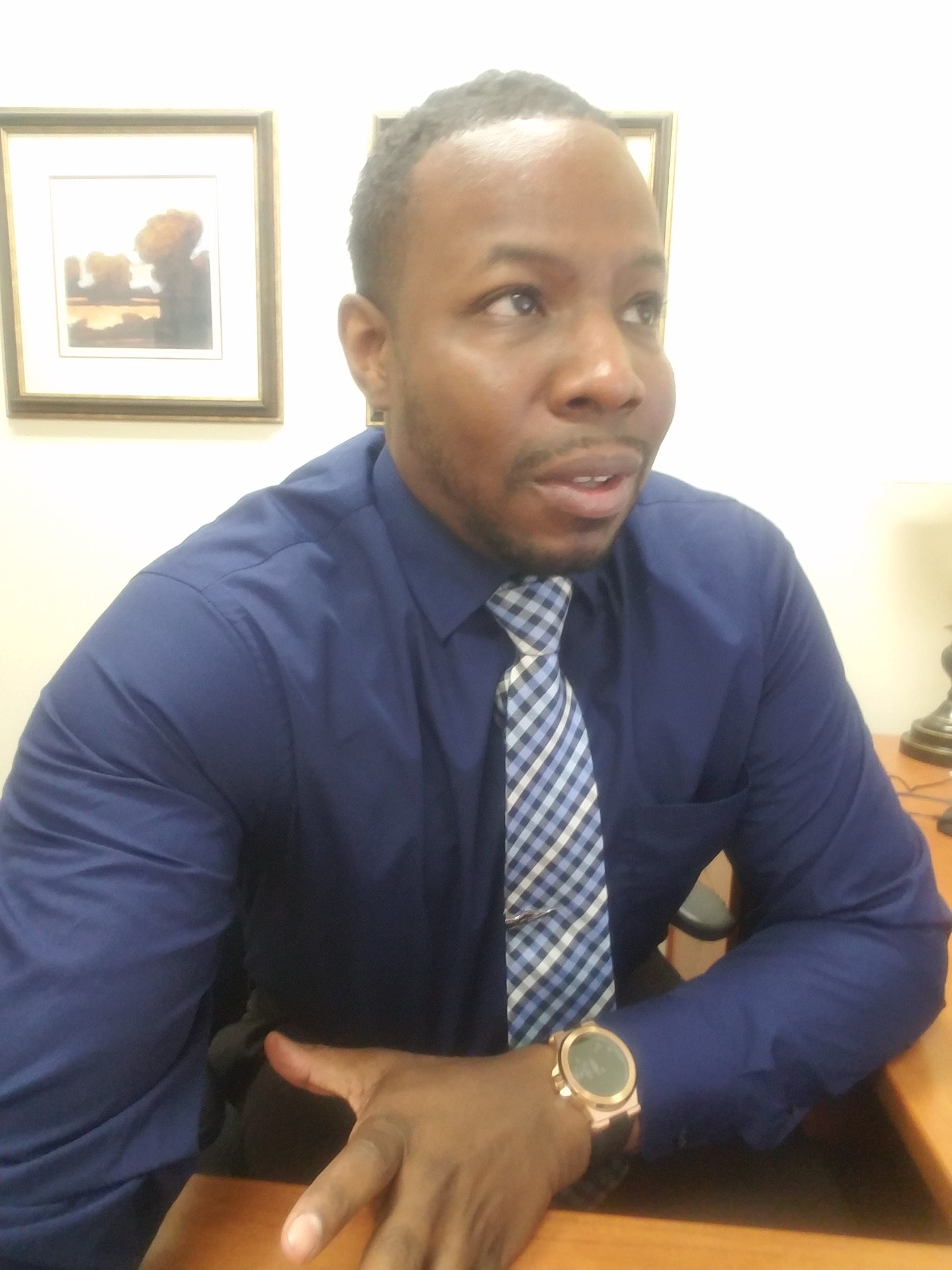 Bobby Carter – Medium