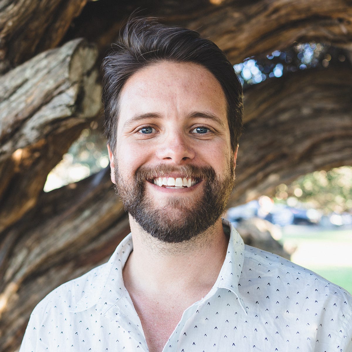 Jonathan Moore – Medium