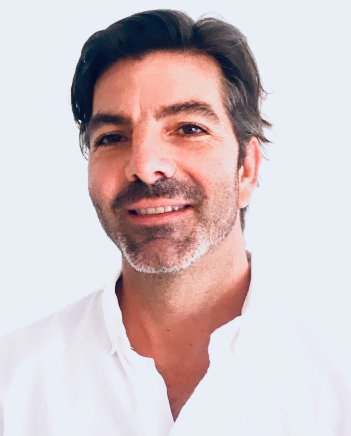 Matias Walker – Medium