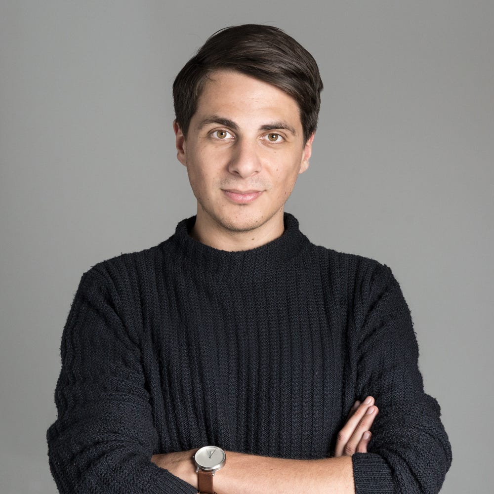 Max Mertens – Medium