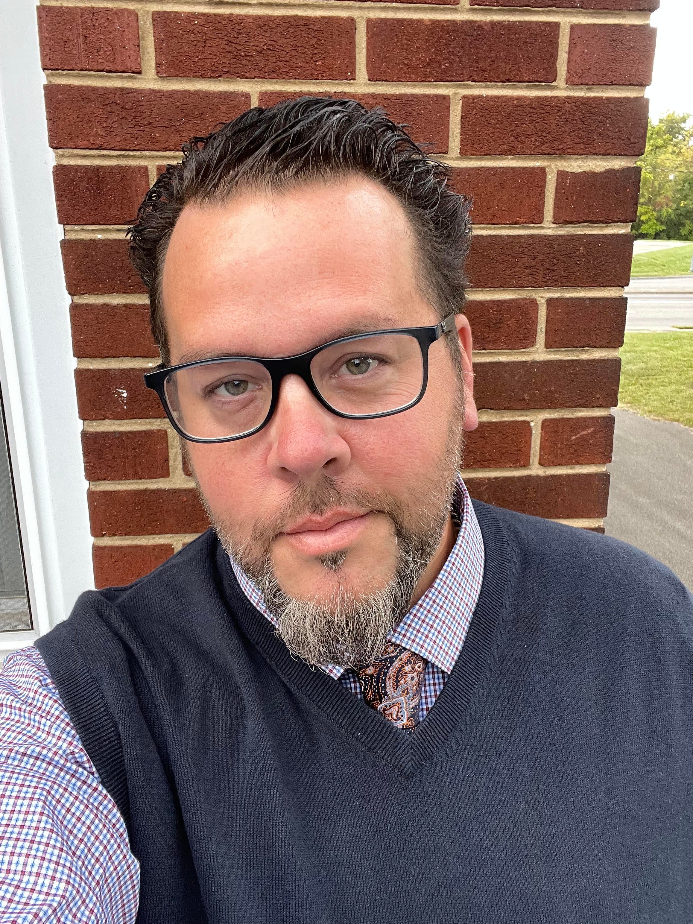 Joshua Holcomb – Medium