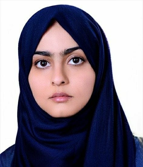 Saeqa Sultani Medium