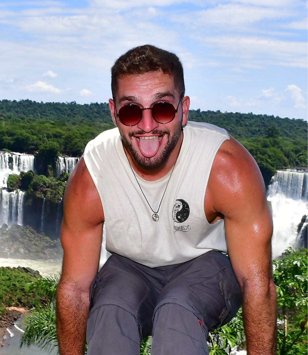 Aviad Hayumi – Medium