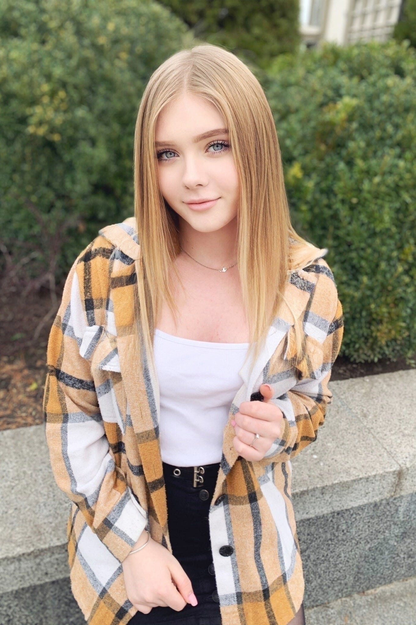 Son Ye-jin – Medium