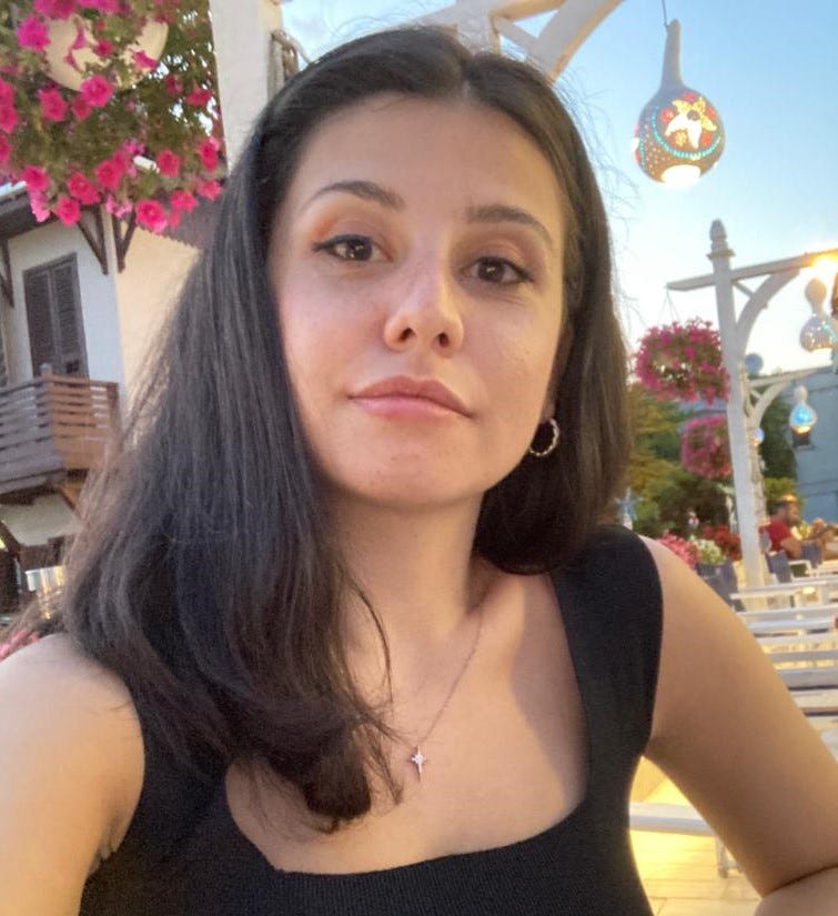 Selma Şen – Medium