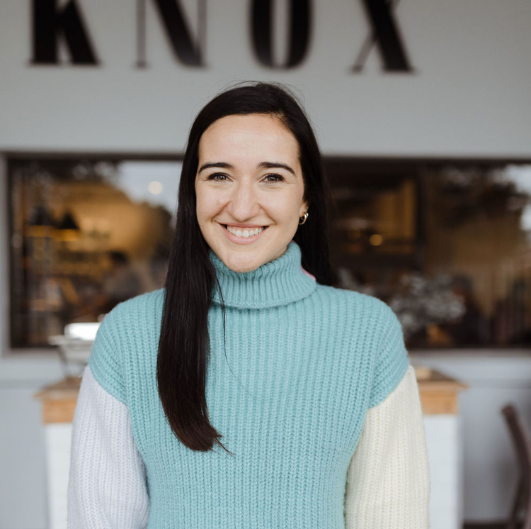 Annelie Coetzee – Medium