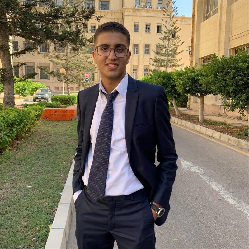 Amir Kasseb – Medium