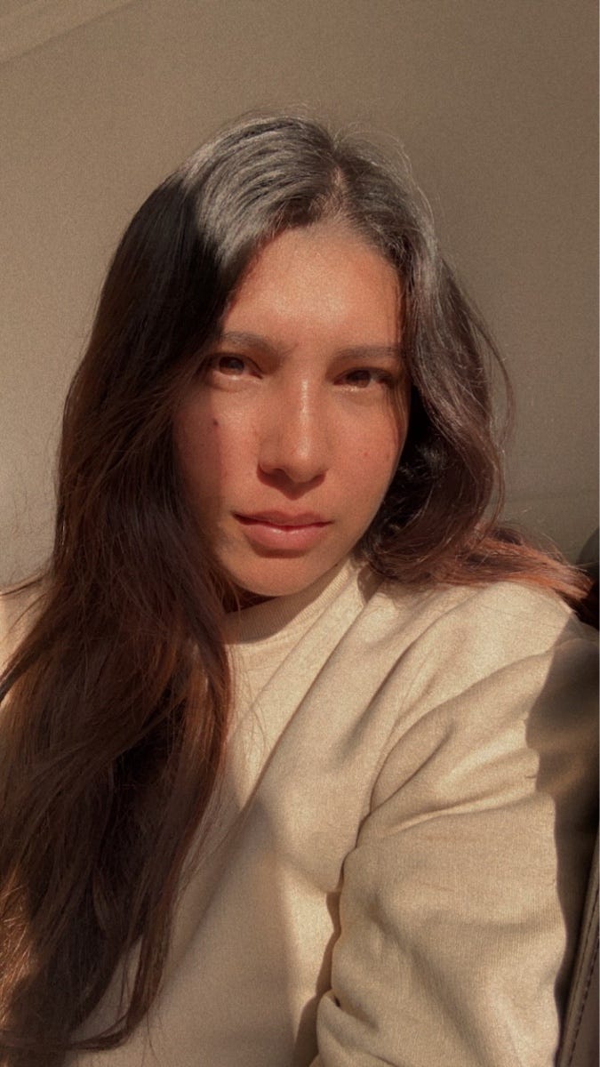 Liyana Tom – Medium