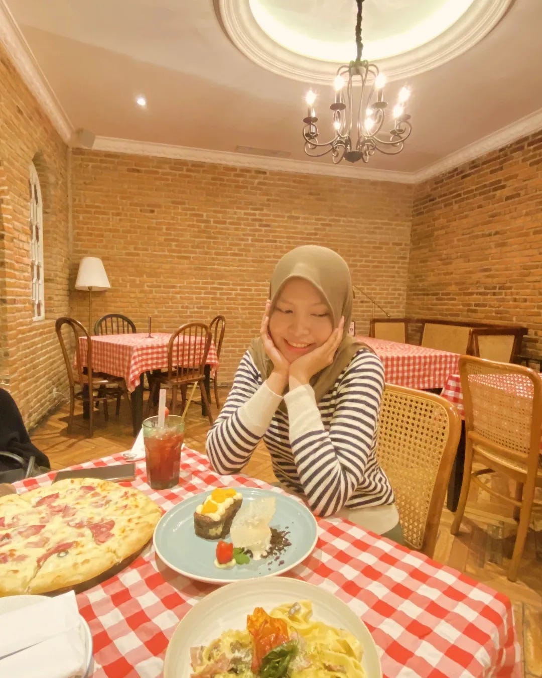 Fafa Story – Medium