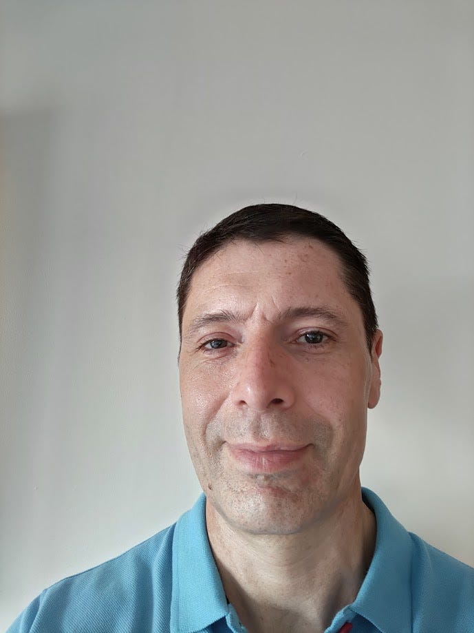 Tom Armstrong – Medium