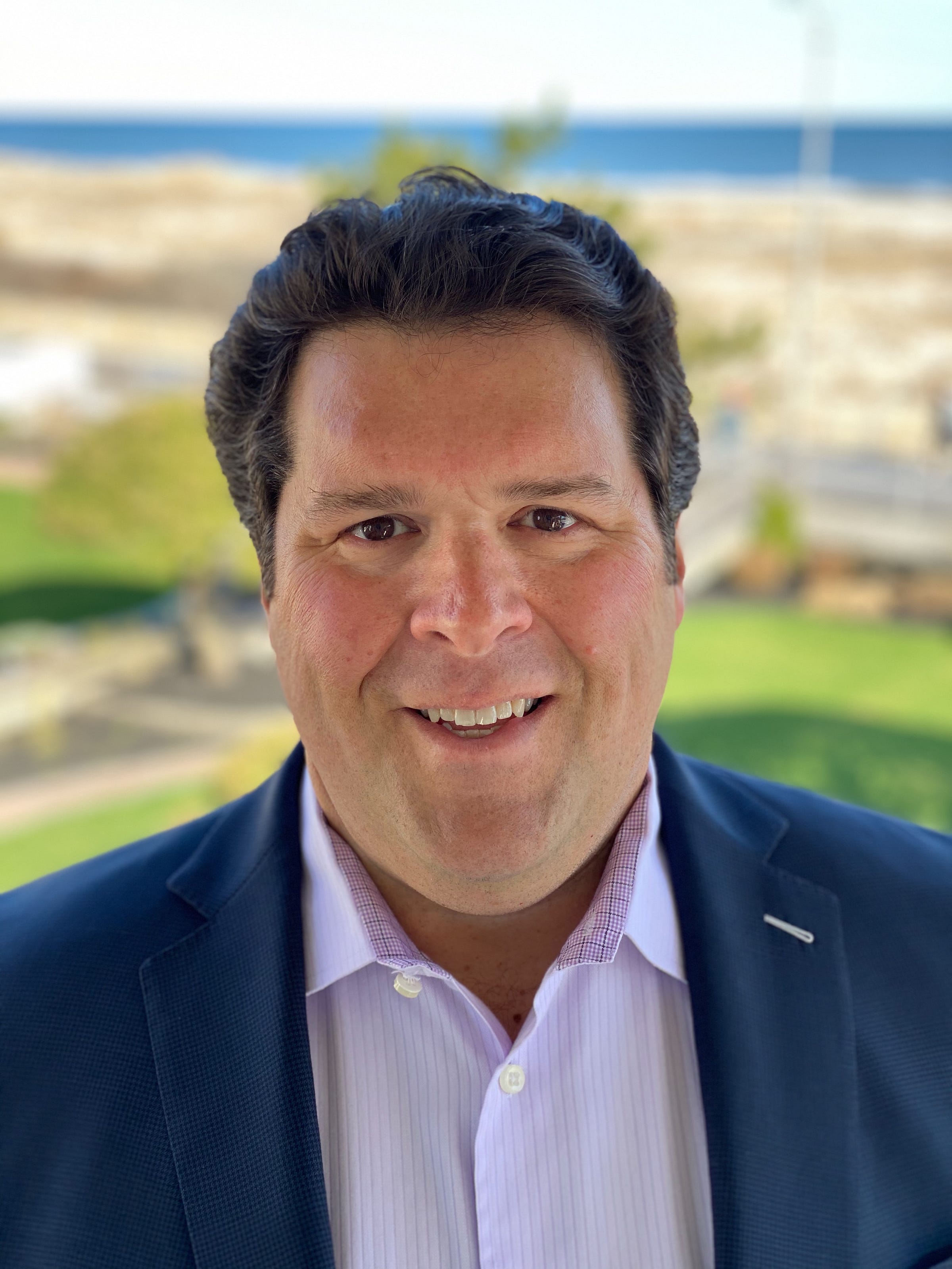 Anthony Conte – Medium