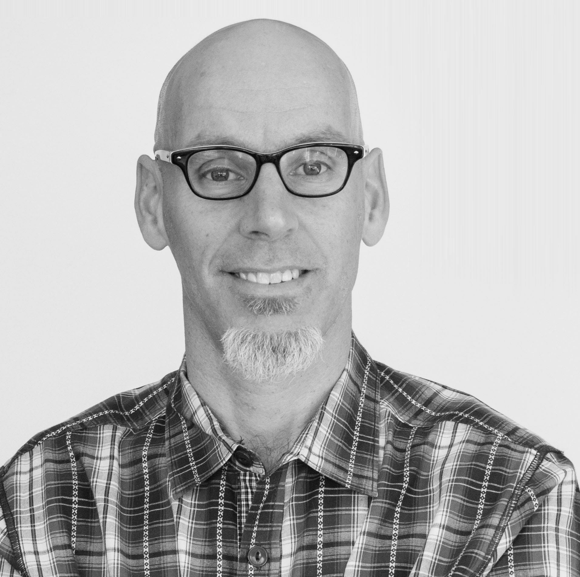 Sean Ryan – Medium