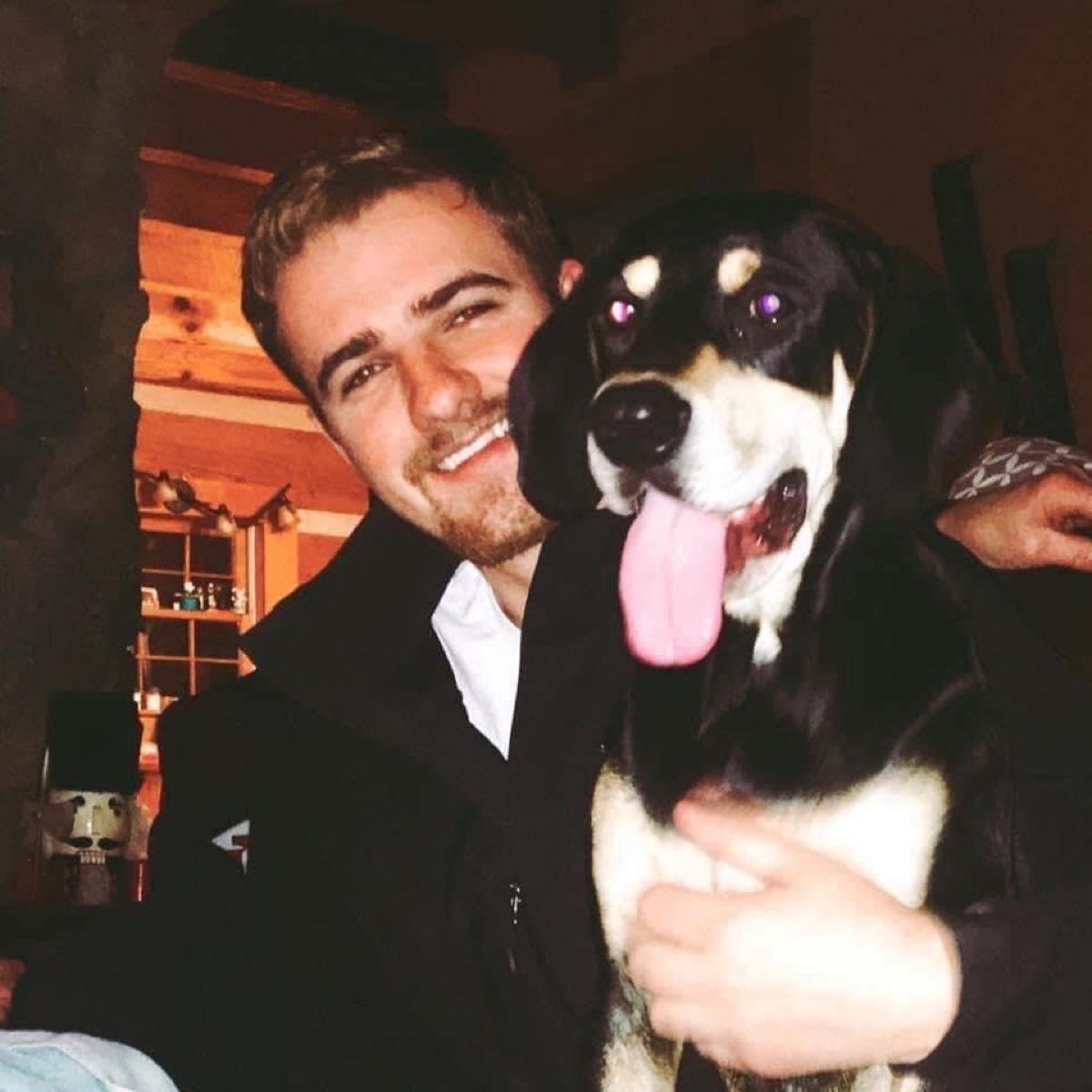 Zack Bunch – Medium