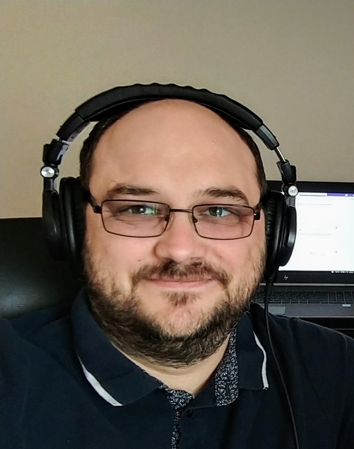 Bota Viorel – Medium