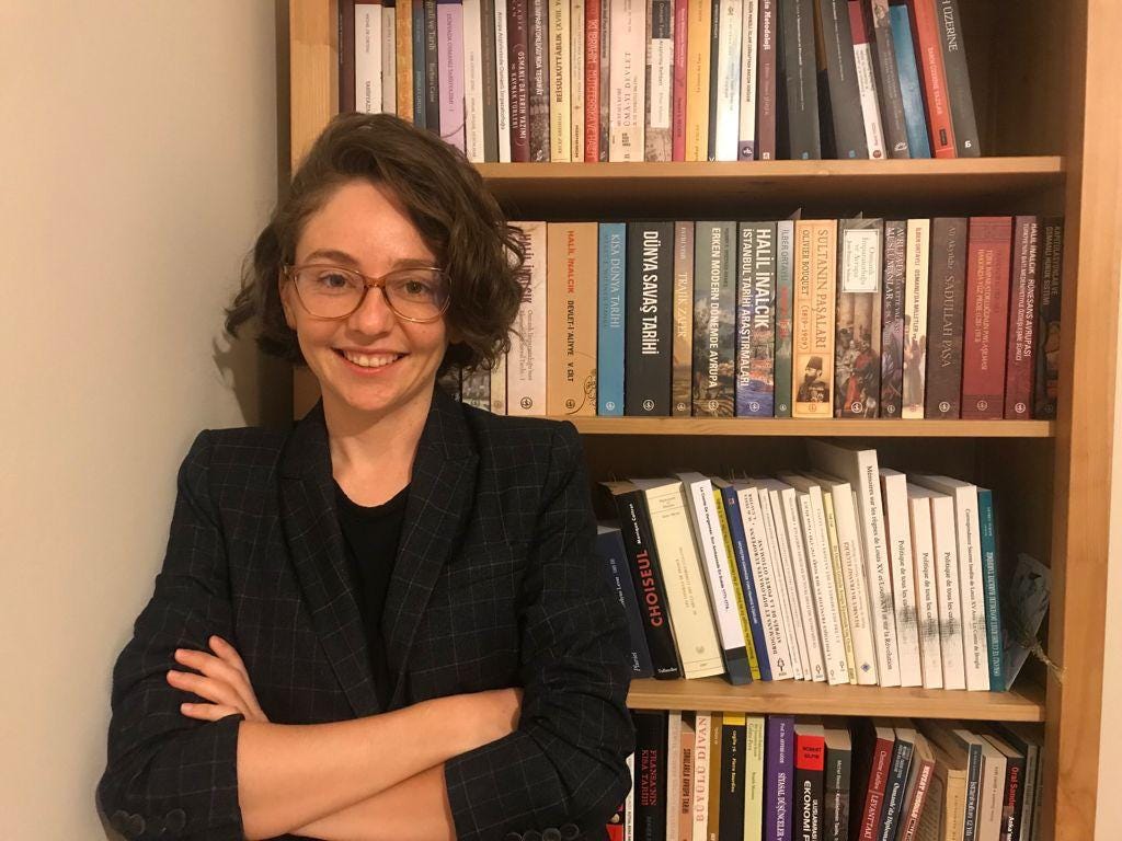 Av. Esra TOPAL – Medium