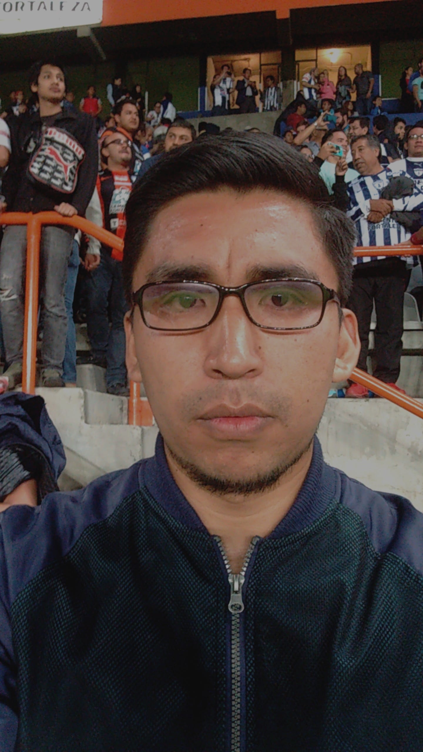 Javier Cruz – Medium