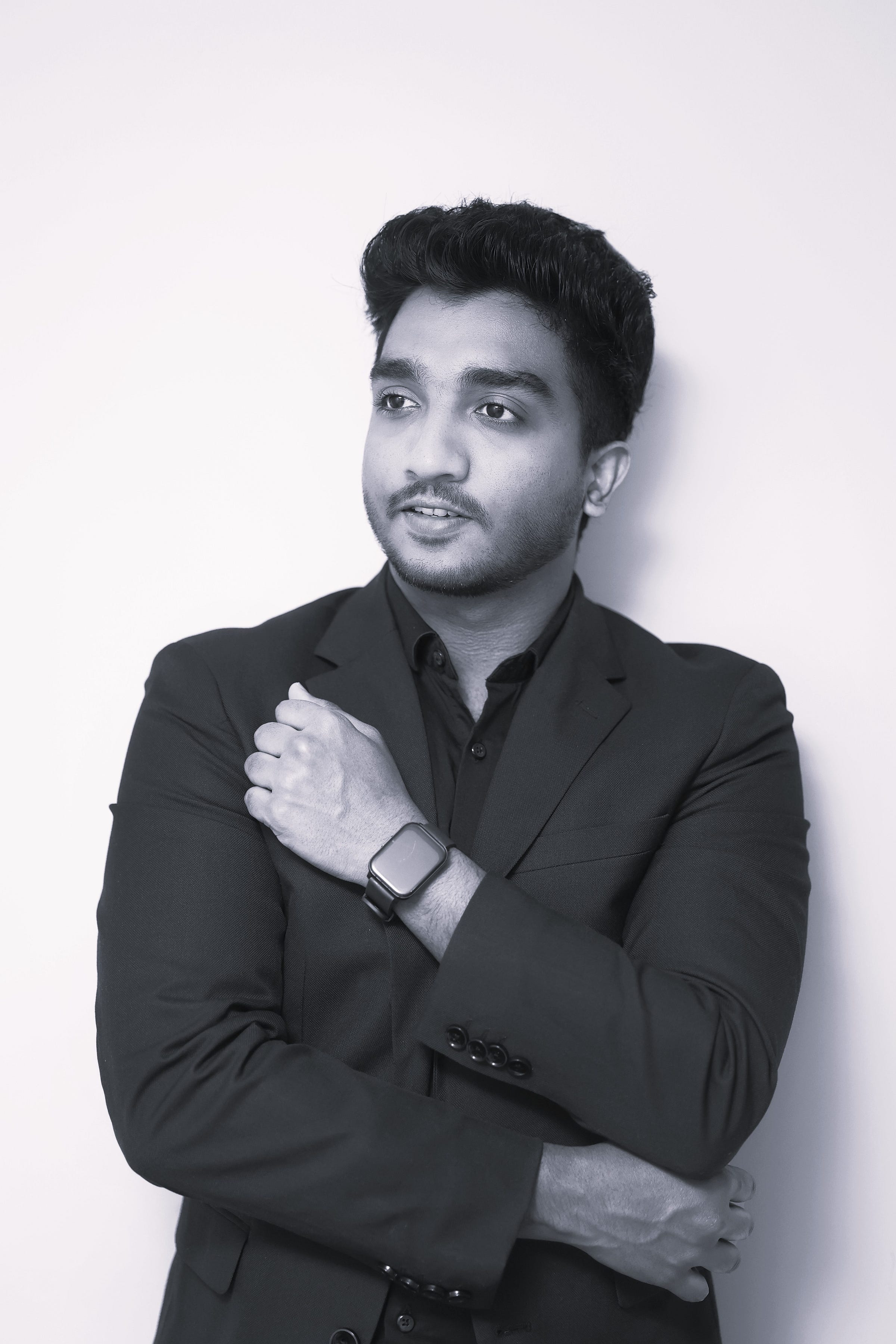 Basil T Alias – Medium