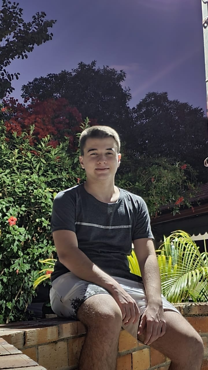 Gabriel Couto – Medium