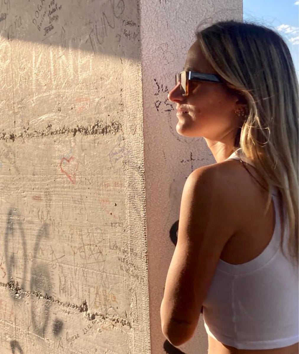 About – Isabella – Medium