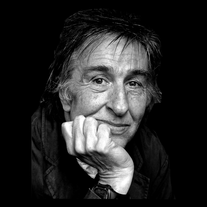 Alan Miles – Medium