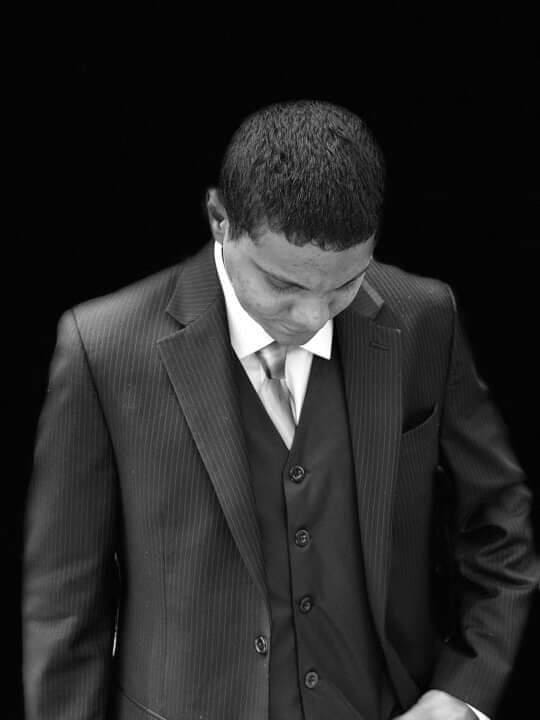 Adiel Edwards – Medium