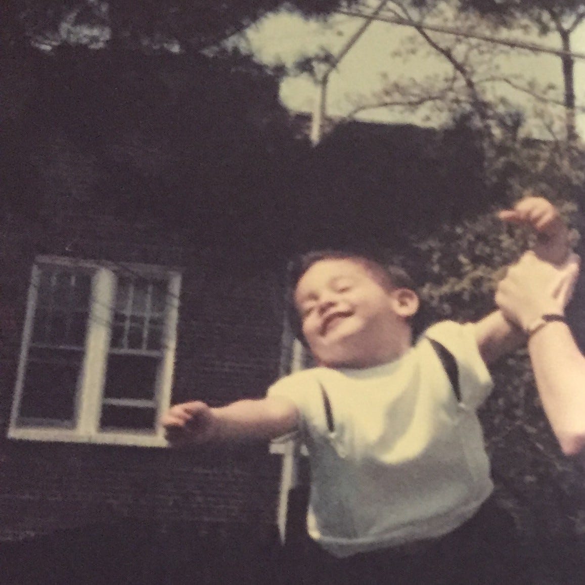 Anthony Mazzarella – Medium