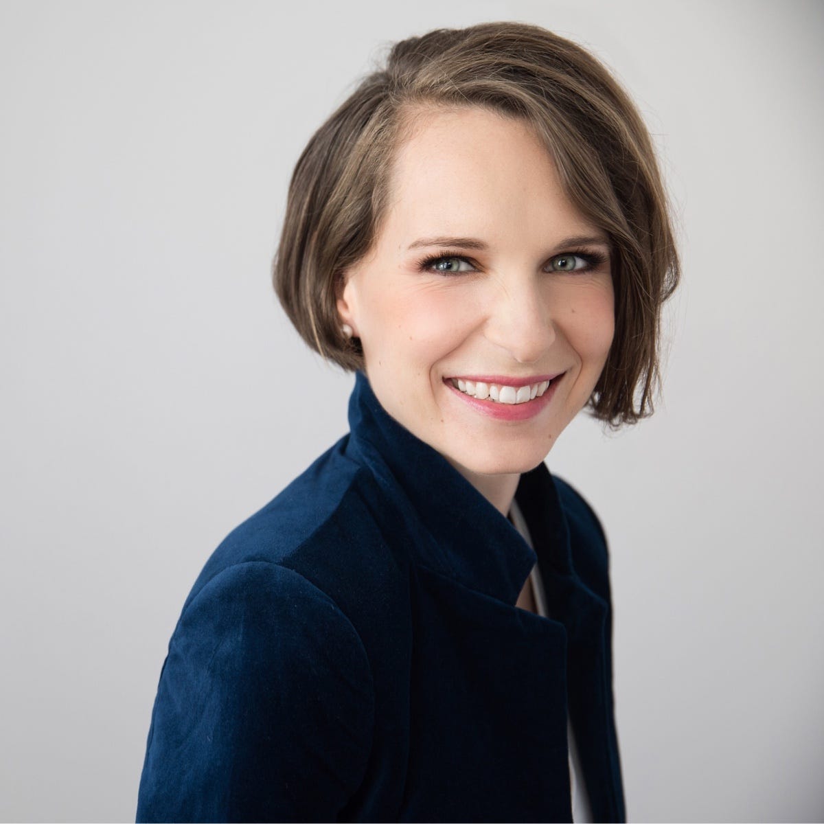 Clare Corthell – Medium