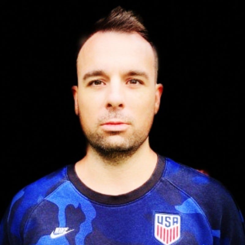 Phil Hills – Medium