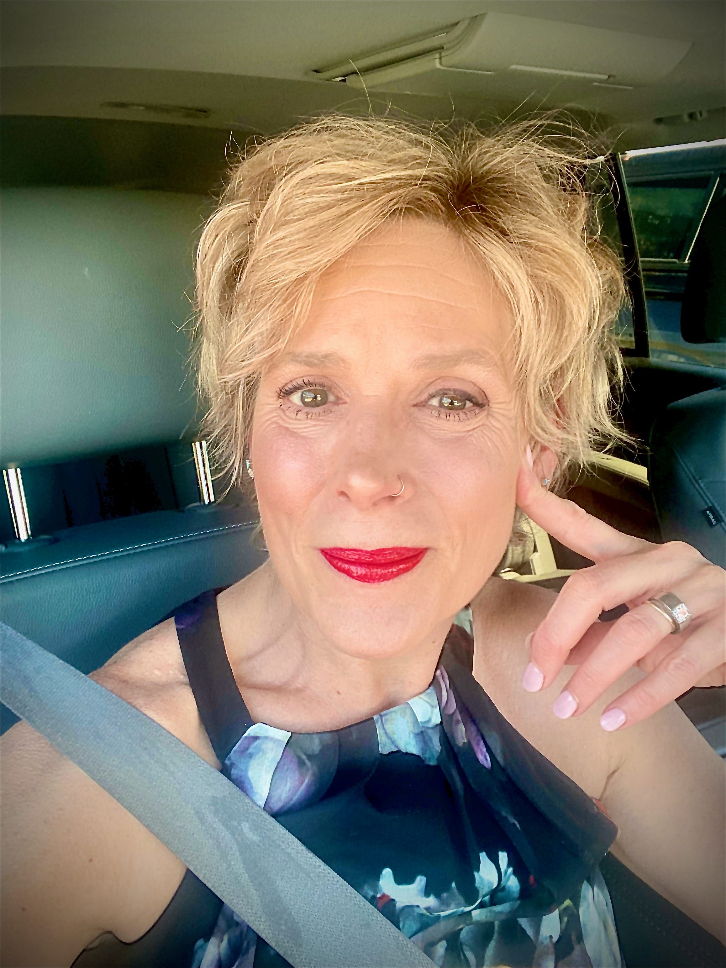 Joni Bonnell – Medium
