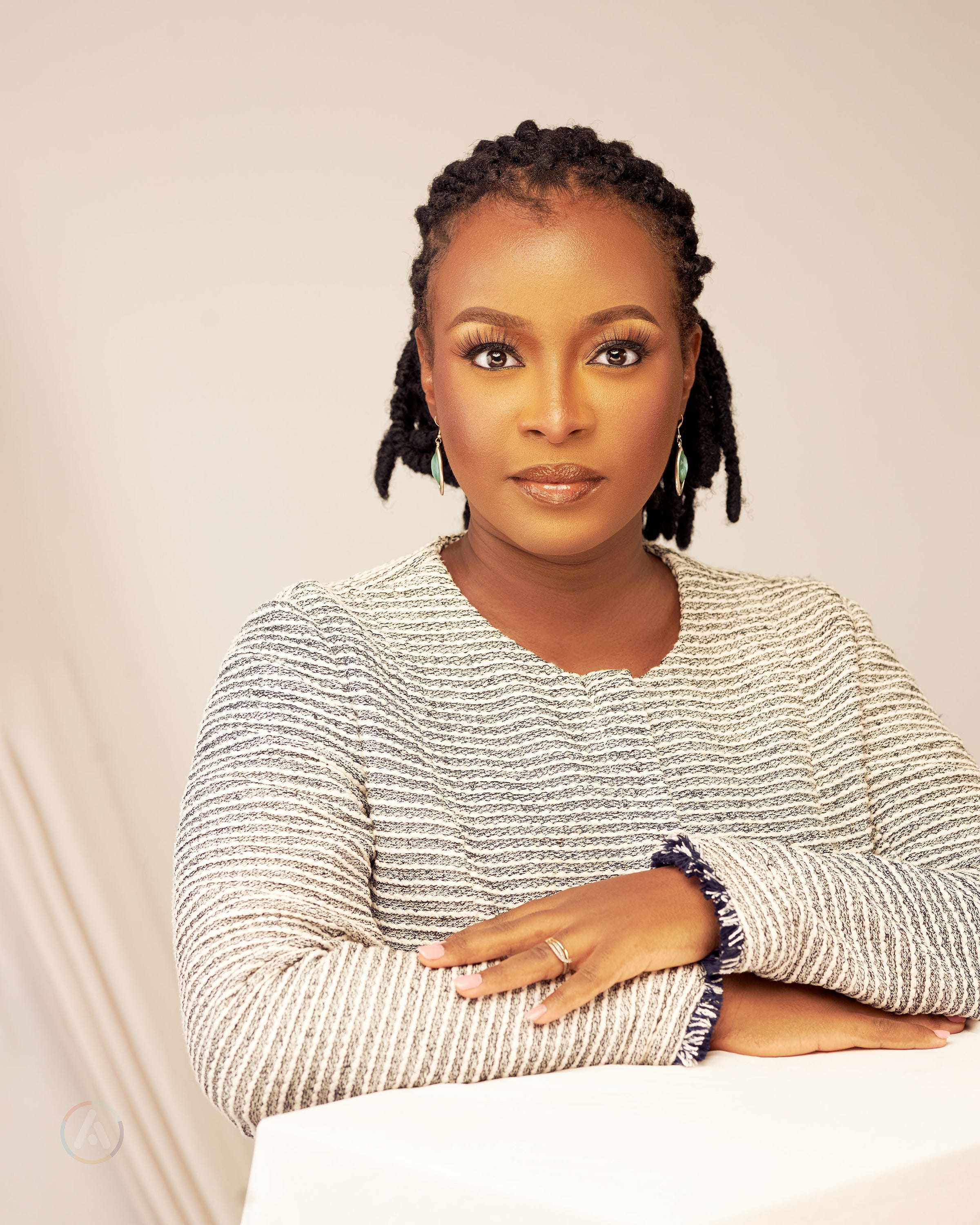 Yemisi Isidi – Medium