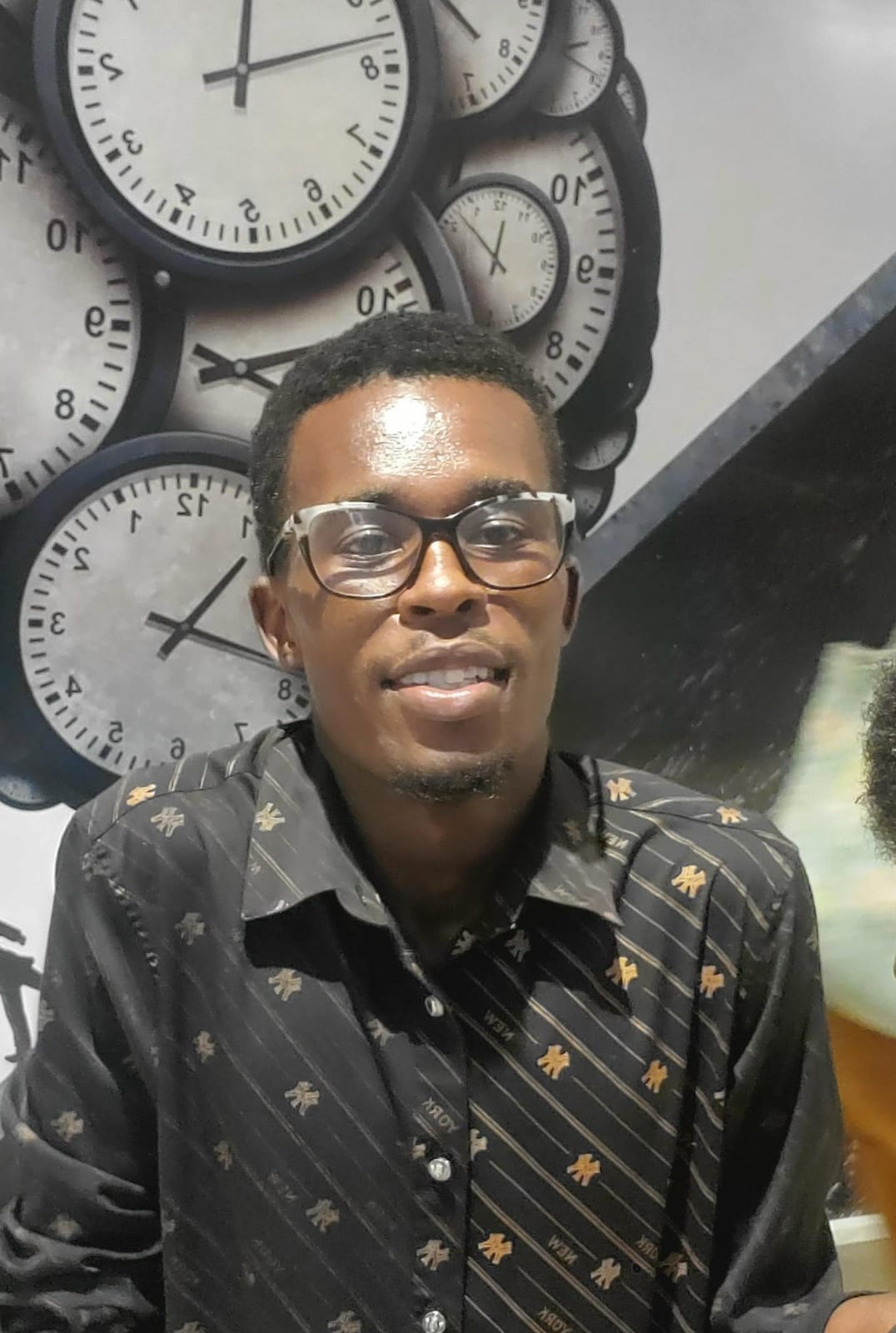 Emmanuel Moses – Medium