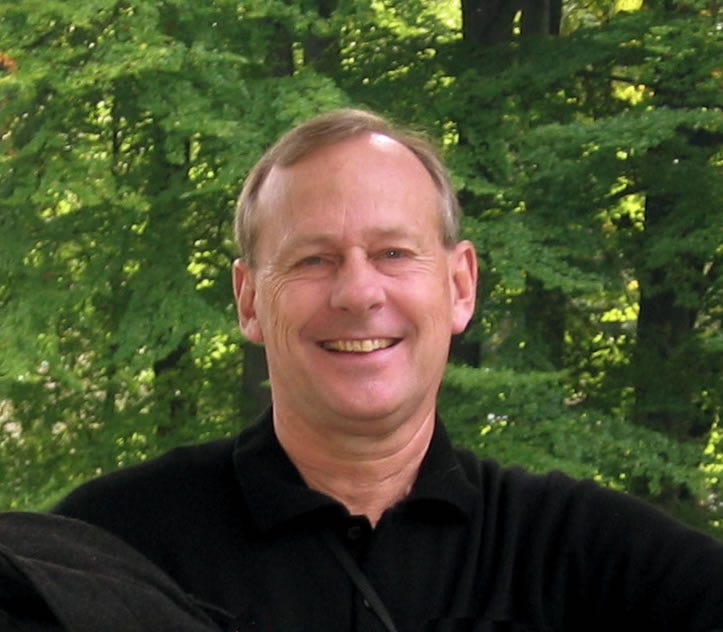 Tom Lauck – Medium