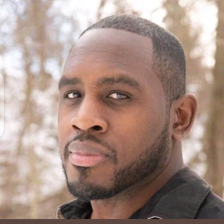 Alexander Robert – Medium